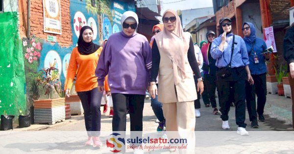 Indira Yusuf Ismail Bersama PJ Ketua TP PKK Sulsel Panen Sayur di ... Indira Yusuf Ismail Bersama PJ Ketua TP PKK Sulsel Panen Sayur di ...
